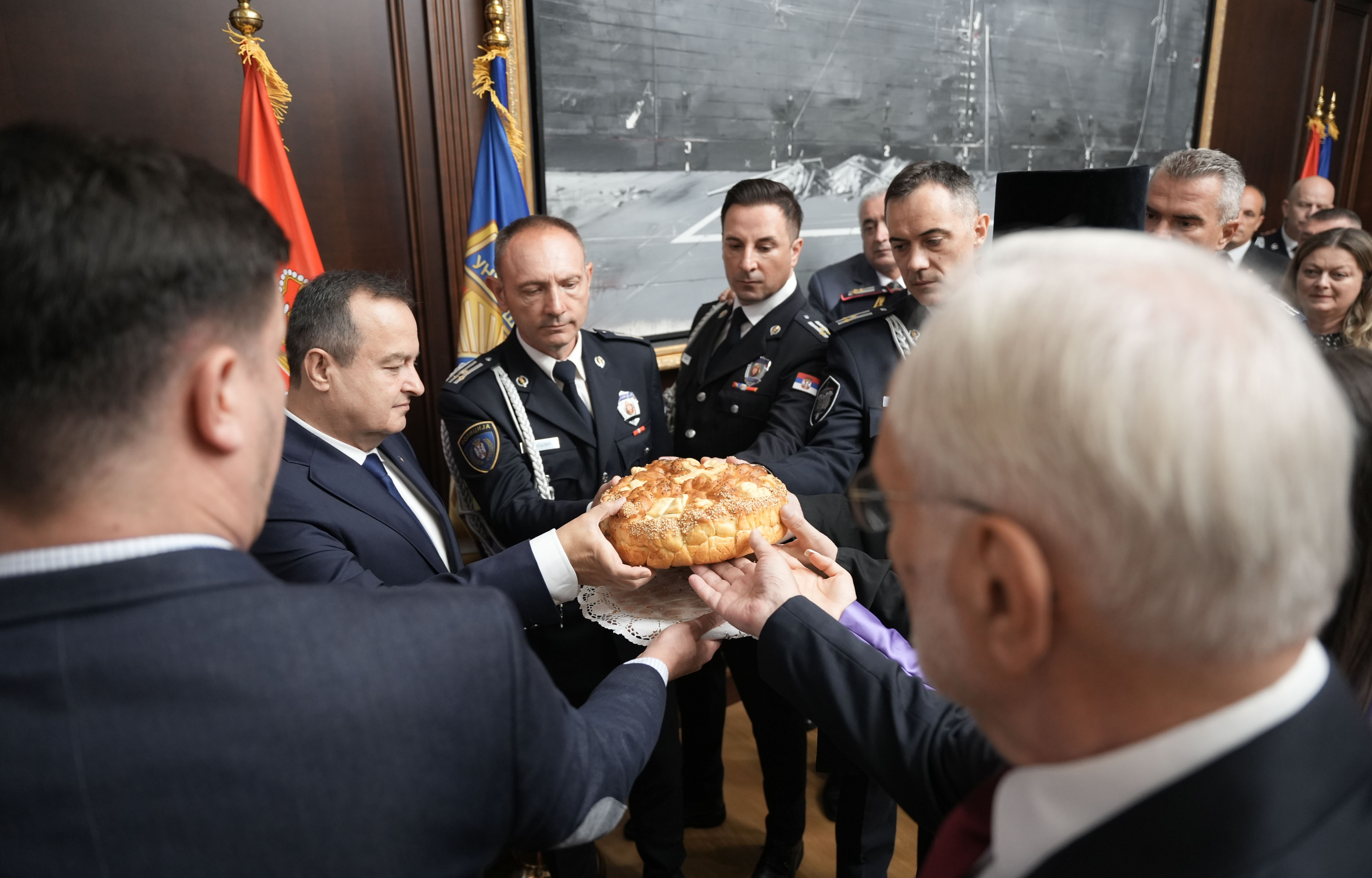 Sećanje na policajce koji su dali život čuvajući bezbednost građana (FOTO)
