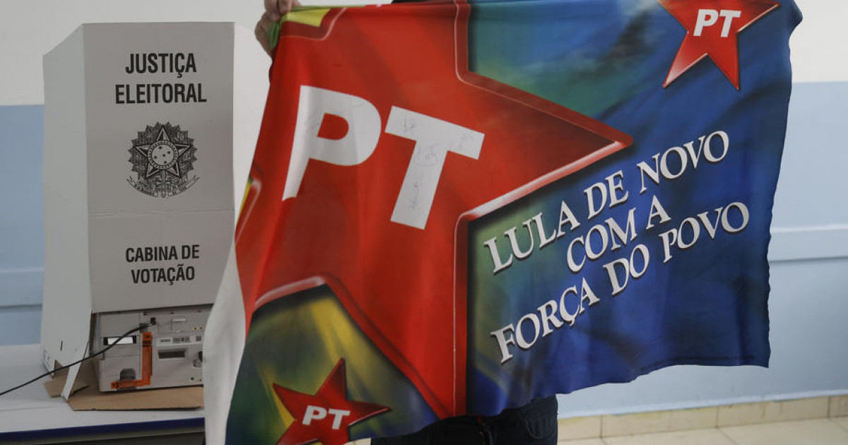 Izbori u Brazilu: Lula de Silva malo ispred Bolsonara Izbori u Brazilu: Lula de Silva malo ispred Bolsonara